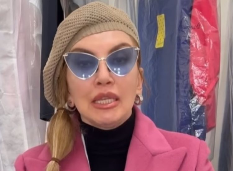 Milly Carlucci: quale malattia nasconde dietro agli occhiali da sole ...